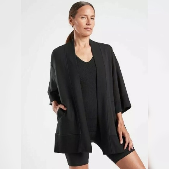 Athleta | Sweaters | Euc Athleta Oversize Fit Lotus Wrap With Pockets ...